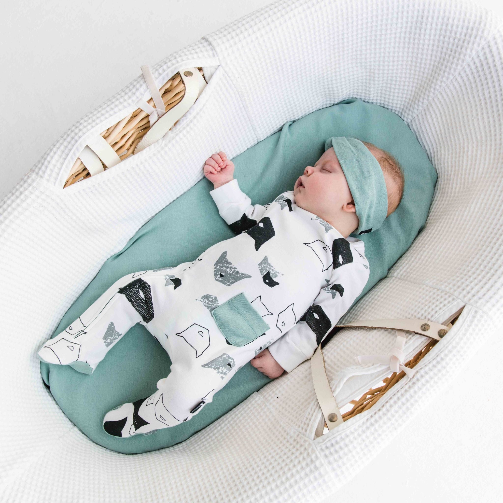 Hello World - Milky Cat Gift Box – Beck & Doodle